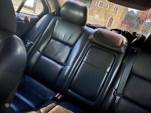 Black Volvo S60 2008 in Vilnius, with an engine capacity of 2.40 L and mileage of 467 thousand km for 2000 €, photo 12 on AUTOMOTO.COM.LV