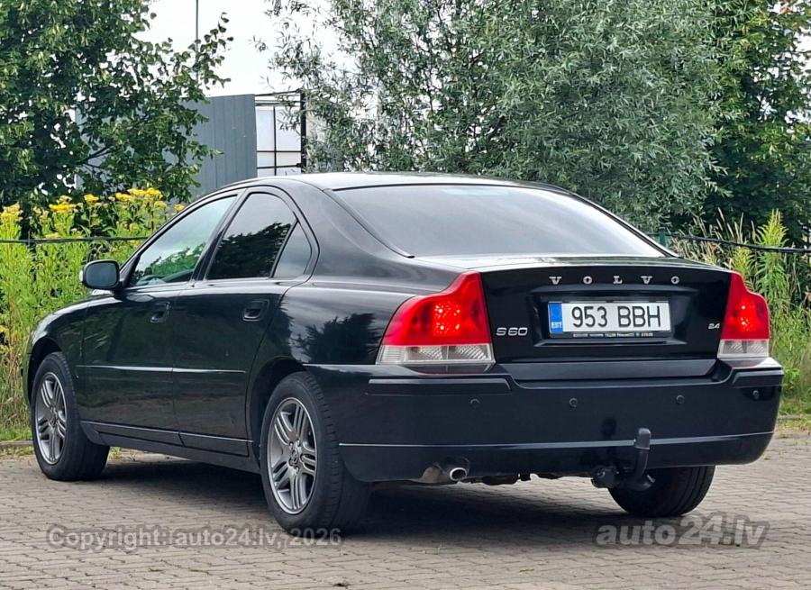 Черный Вольво С60 2008 в Тарту, объемом двигателя 2.40 л и пробегом 274 тыс. км за 1390 €, фото 4 на AUTOMOTO.COM.LV