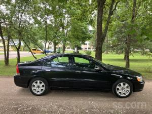 Melns Volvo S60 2008 Jelgava, ar dzinēja tilpumu 2.40 L un nobraukumu 395 tūkst. km par 1990 €, foto 4 vietnē AUTOMOTO.COM.LV