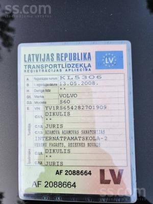 Melns Volvo S60 2008 Rēzekne, ar dzinēja tilpumu 2.40 L un nobraukumu 174 tūkst. km par 3300 €, foto 23 vietnē AUTOMOTO.COM.LV