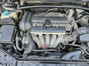 Melns Volvo S60 2008 Rēzekne, ar dzinēja tilpumu 2.40 L un nobraukumu 174 tūkst. km par 3300 €, foto 10 vietnē AUTOMOTO.COM.LV