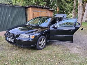 Melns Volvo S60 2008 Rēzekne, ar dzinēja tilpumu 2.40 L un nobraukumu 174 tūkst. km par 3300 €, foto 14 vietnē AUTOMOTO.COM.LV