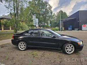 Melns Volvo S60 2008 Rīga, ar dzinēja tilpumu 2.40 L un nobraukumu 307 tūkst. km par 3900 €, foto 3 vietnē AUTOMOTO.COM.LV