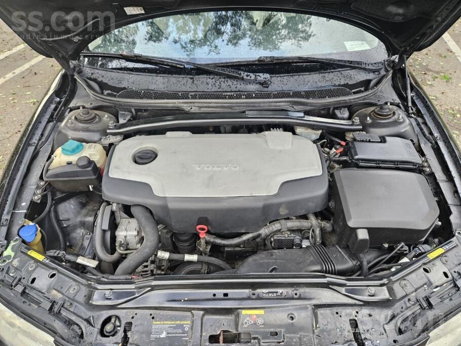 Melns Volvo S60 2008 Rīga, ar dzinēja tilpumu 2.40 L un nobraukumu 307 tūkst. km par 3900 €, foto 7 vietnē AUTOMOTO.COM.LV