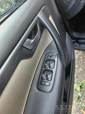 Melns Volvo S60 2008 Rīga, ar dzinēja tilpumu 2.40 L un nobraukumu 308 tūkst. km par 3500 €, foto 10 vietnē AUTOMOTO.COM.LV