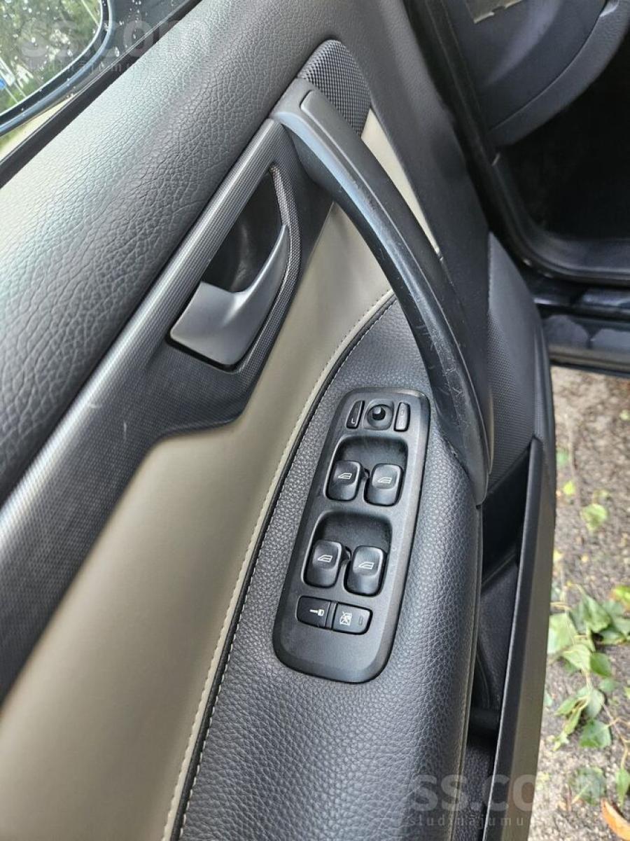 Melns Volvo S60 2008 Rīga, ar dzinēja tilpumu 2.40 L un nobraukumu 308 tūkst. km par 3500 €, foto 10 vietnē AUTOMOTO.COM.LV