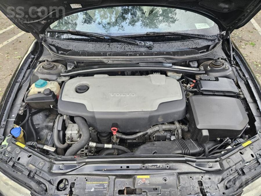 Melns Volvo S60 2008 Rīga, ar dzinēja tilpumu 2.40 L un nobraukumu 308 tūkst. km par 3500 €, foto 12 vietnē AUTOMOTO.COM.LV