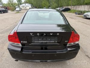 Melns Volvo S60 2009 Rīga, ar dzinēja tilpumu 2.40 L un nobraukumu 259 tūkst. km par 4680 €, foto 6 vietnē AUTOMOTO.COM.LV