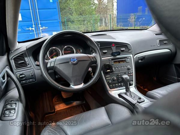 Melns Volvo S60 2009 Paide, ar dzinēja tilpumu 2.40 L un nobraukumu 436 tūkst. km par 4690 €, foto 11 vietnē AUTOMOTO.COM.LV