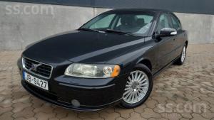 Black Volvo S60 2009 in Riga, with an engine capacity of 2.40 L and mileage of 300 thousand km for 3450 €, photo 3 on AUTOMOTO.COM.LV