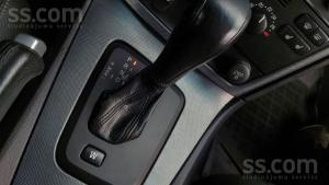 Black Volvo S60 2009 in Riga, with an engine capacity of 2.40 L and mileage of 300 thousand km for 3450 €, photo 16 on AUTOMOTO.COM.LV