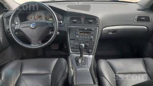 Black Volvo S60 2009 in Riga, with an engine capacity of 2.40 L and mileage of 300 thousand km for 3450 €, photo 28 on AUTOMOTO.COM.LV