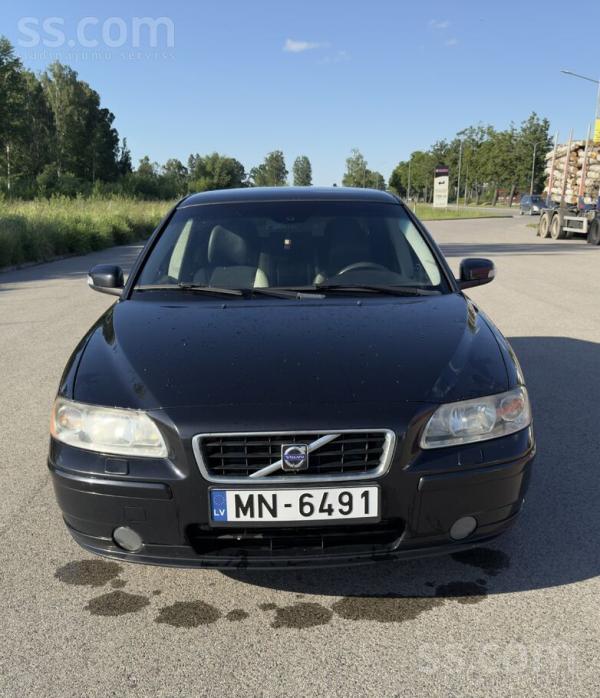 Melns Volvo S60 2009 Aizkraukle, ar dzinēja tilpumu 2.40 L un nobraukumu 292 tūkst. km par 2100 €, foto 2 vietnē AUTOMOTO.COM.LV