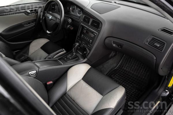 Melns Volvo S60 2009 Rīga, ar dzinēja tilpumu 2.40 L un nobraukumu 293 tūkst. km par 3250 €, foto 8 vietnē AUTOMOTO.COM.LV