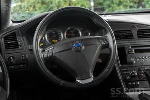 Black Volvo S60 2009 in Riga, with an engine capacity of 2.40 L and mileage of 293 thousand km for 3250 €, photo 20 on AUTOMOTO.COM.LV