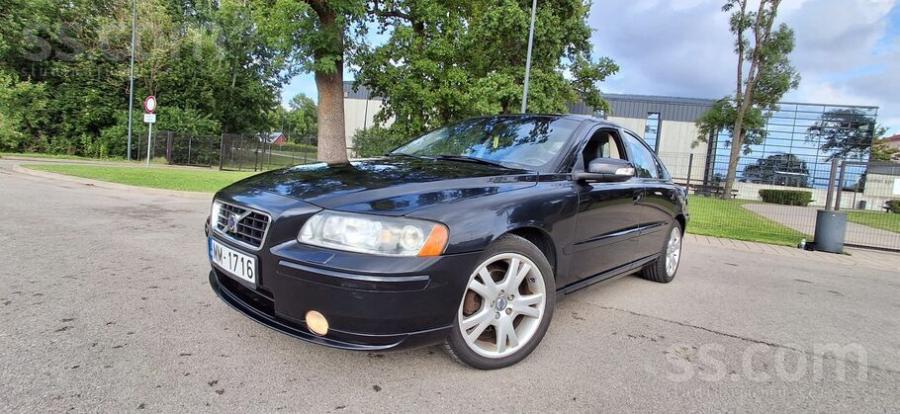 Melns Volvo S60 2009 Tukums, ar dzinēja tilpumu 2.40 L un nobraukumu 288 tūkst. km par 3450 €, foto 1 vietnē AUTOMOTO.COM.LV