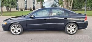 Melns Volvo S60 2009 Tukums, ar dzinēja tilpumu 2.40 L un nobraukumu 288 tūkst. km par 3450 €, foto 6 vietnē AUTOMOTO.COM.LV