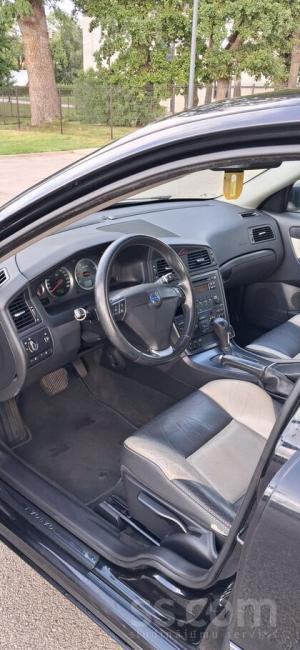Melns Volvo S60 2009 Tukums, ar dzinēja tilpumu 2.40 L un nobraukumu 288 tūkst. km par 3450 €, foto 7 vietnē AUTOMOTO.COM.LV
