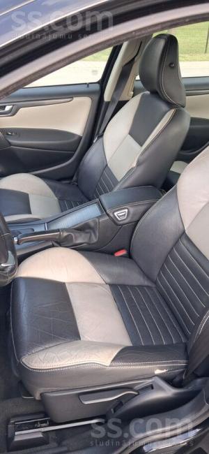 Melns Volvo S60 2009 Tukums, ar dzinēja tilpumu 2.40 L un nobraukumu 288 tūkst. km par 3450 €, foto 10 vietnē AUTOMOTO.COM.LV
