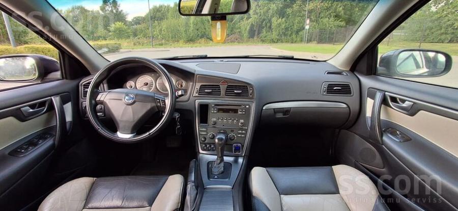 Melns Volvo S60 2009 Tukums, ar dzinēja tilpumu 2.40 L un nobraukumu 288 tūkst. km par 3450 €, foto 12 vietnē AUTOMOTO.COM.LV