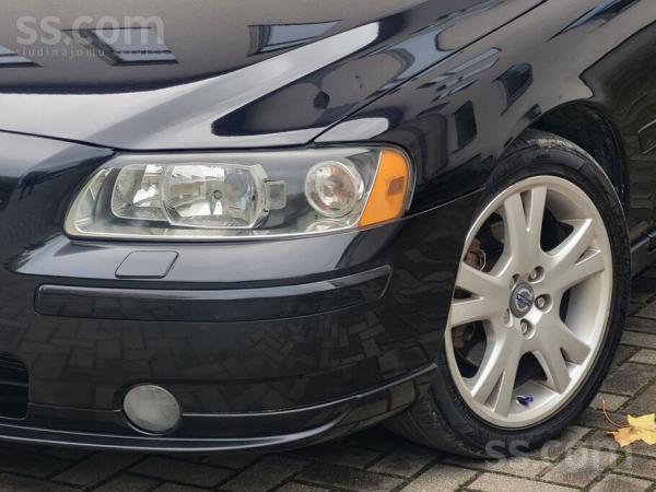 Melns Volvo S60 2009 Jelgava, ar dzinēja tilpumu 2.40 L un nobraukumu 288 tūkst. km par 3590 €, foto 7 vietnē AUTOMOTO.COM.LV