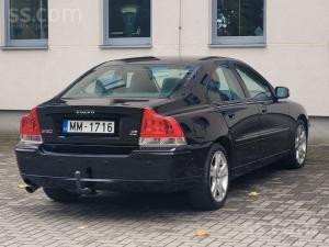 Melns Volvo S60 2009 Jelgava, ar dzinēja tilpumu 2.40 L un nobraukumu 288 tūkst. km par 3590 €, foto 12 vietnē AUTOMOTO.COM.LV