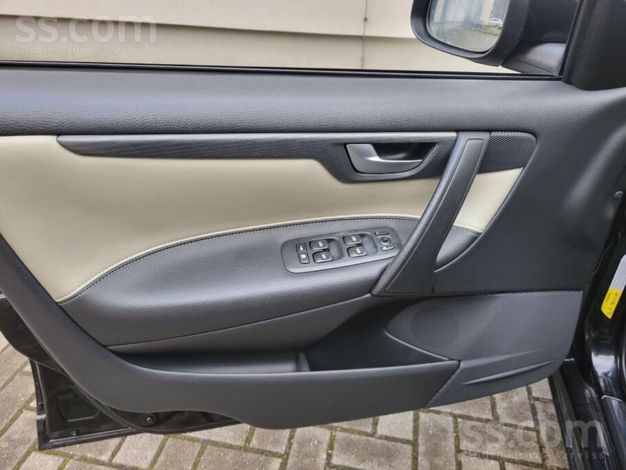 Melns Volvo S60 2009 Jelgava, ar dzinēja tilpumu 2.40 L un nobraukumu 288 tūkst. km par 3590 €, foto 16 vietnē AUTOMOTO.COM.LV