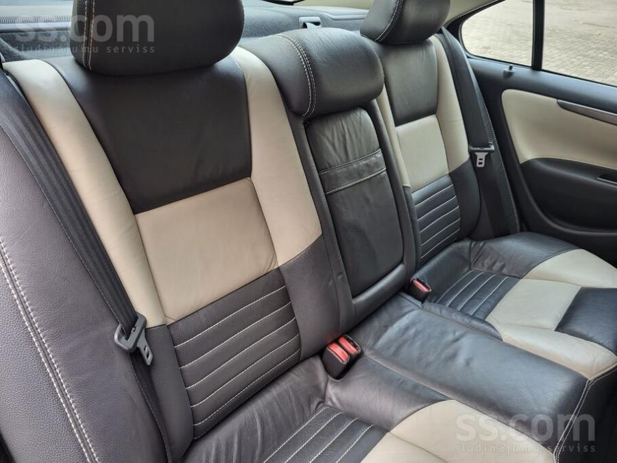 Melns Volvo S60 2009 Jelgava, ar dzinēja tilpumu 2.40 L un nobraukumu 288 tūkst. km par 3590 €, foto 18 vietnē AUTOMOTO.COM.LV