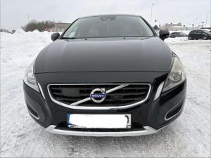 Black Volvo S60 2010 in Siauliai, with an engine capacity of 1.98 L and mileage of 372 thousand km for 5600 €, photo 2 on AUTOMOTO.COM.LV