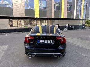 Black Volvo S60 2010 in Vilnius, with an engine capacity of 2.40 L and mileage of 338 thousand km for 6800 €, photo 7 on AUTOMOTO.COM.LV