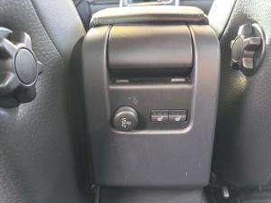 Black Volvo S60 2010 in Vilnius, with an engine capacity of 2.40 L and mileage of 338 thousand km for 6800 €, photo 18 on AUTOMOTO.COM.LV