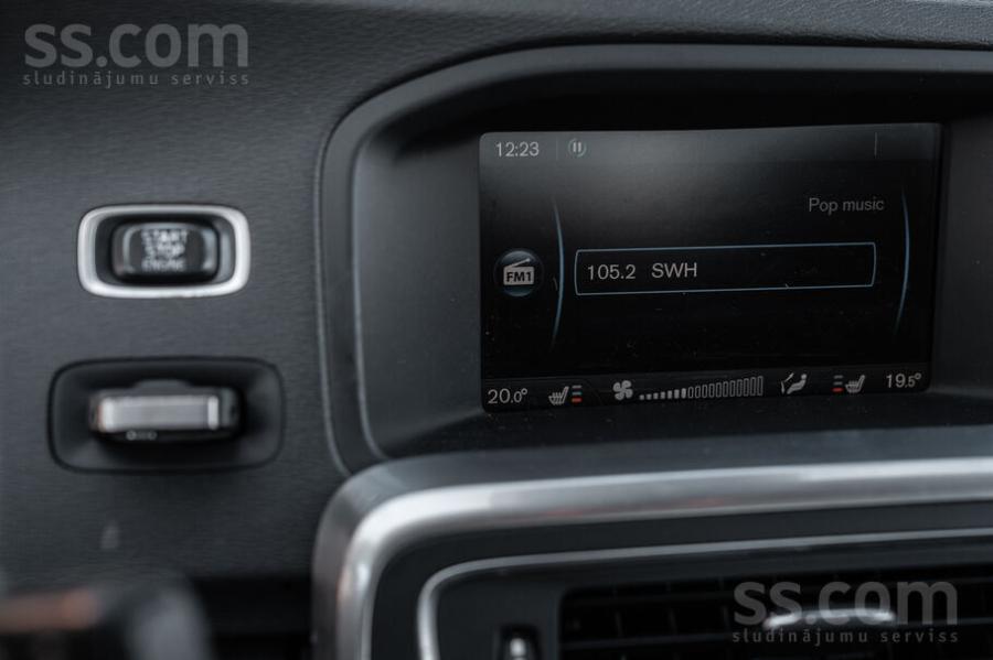 Black Volvo S60 2010 in Riga, with an engine capacity of 2.00 L and mileage of 298 thousand km for 4900 €, photo 15 on AUTOMOTO.COM.LV