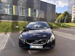 Black Volvo S60 2010 in Vilnius, with an engine capacity of 2.40 L and mileage of 339 thousand km for 5500 €, photo  on AUTOMOTO.COM.LV