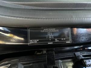 Black Volvo S60 2010 in Riga, with an engine capacity of 2.00 L and mileage of 364 thousand km for 5500 €, photo 9 on AUTOMOTO.COM.LV