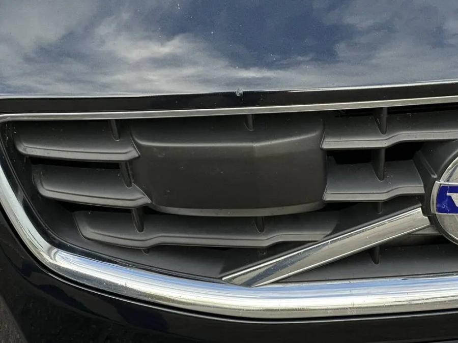 Black Volvo S60 2010 in Riga, with an engine capacity of 2.00 L and mileage of 364 thousand km for 5500 €, photo 30 on AUTOMOTO.COM.LV