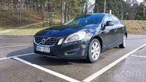 Melns Volvo S60 2010 Alūksne, ar dzinēja tilpumu 2.40 L un nobraukumu 0 tūkst. km par 2900 €, foto 1 vietnē AUTOMOTO.COM.LV