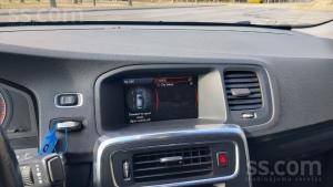 Melns Volvo S60 2010 Alūksne, ar dzinēja tilpumu 2.40 L un nobraukumu 0 tūkst. km par 2900 €, foto 17 vietnē AUTOMOTO.COM.LV