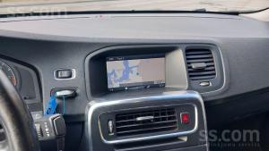 Melns Volvo S60 2010 Alūksne, ar dzinēja tilpumu 2.40 L un nobraukumu 0 tūkst. km par 2900 €, foto 19 vietnē AUTOMOTO.COM.LV