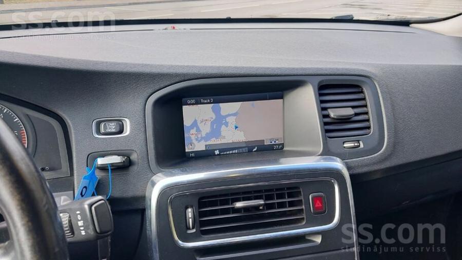 Melns Volvo S60 2010 Alūksne, ar dzinēja tilpumu 2.40 L un nobraukumu 0 tūkst. km par 2900 €, foto 19 vietnē AUTOMOTO.COM.LV