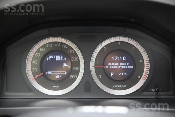 Black Volvo S60 2010 in Riga, with an engine capacity of 2.40 L and mileage of 208 thousand km for 5495 €, photo 7 on AUTOMOTO.COM.LV