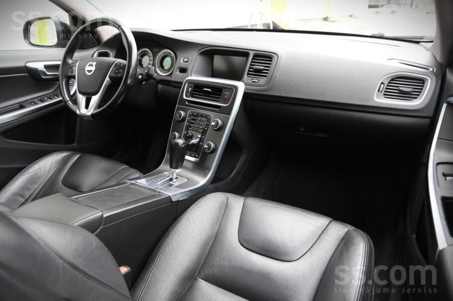 Melns Volvo S60 2010 Rīga, ar dzinēja tilpumu 2.40 L un nobraukumu 208 tūkst. km par 5495 €, foto 11 vietnē AUTOMOTO.COM.LV