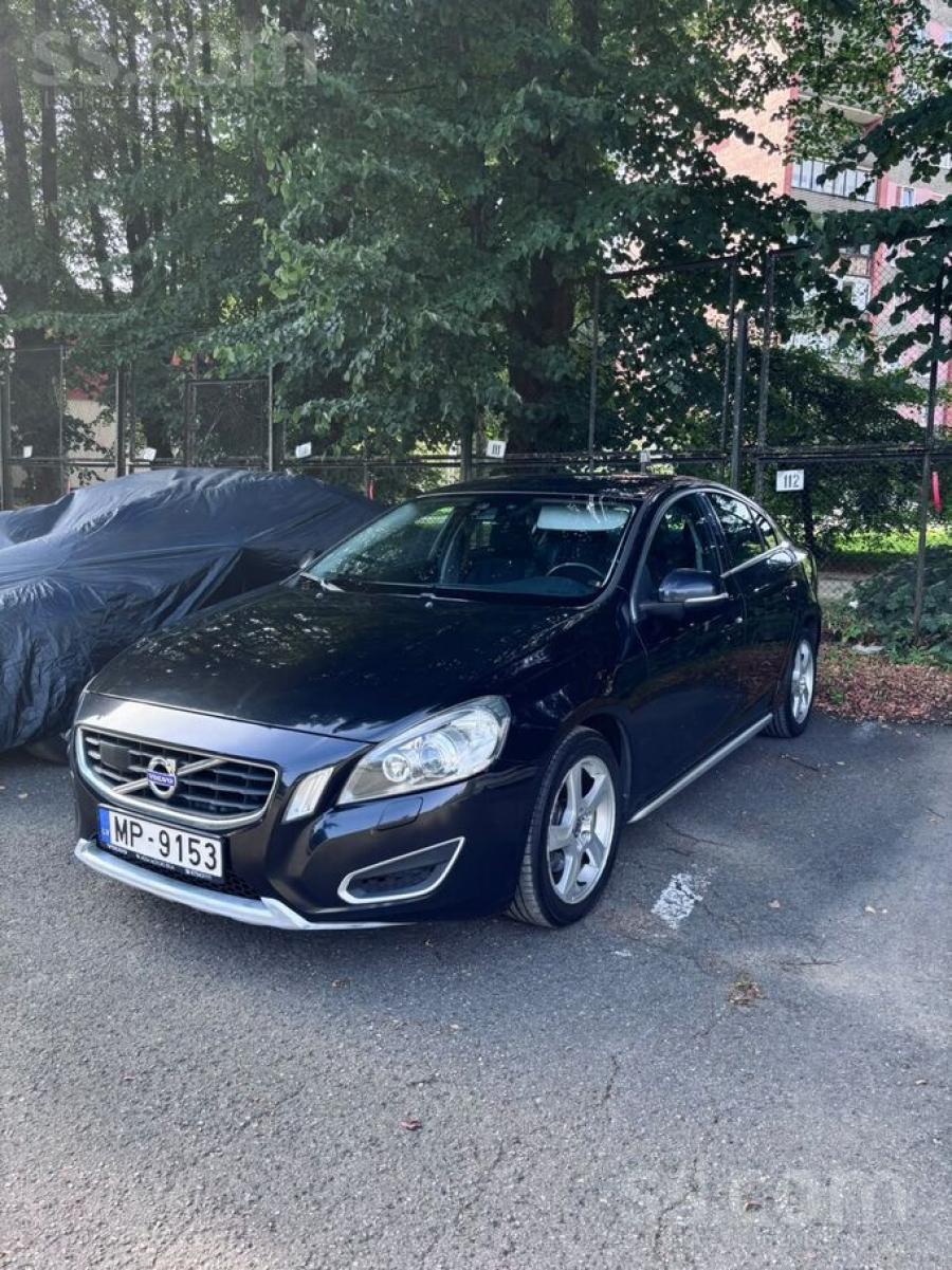 Black Volvo S60 2010 in Riga, with an engine capacity of 2.00 L and mileage of 0 thousand km for 3000 €, photo 1 on AUTOMOTO.COM.LV