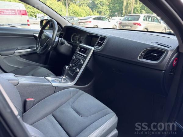 Melns Volvo S60 2010 Rīga, ar dzinēja tilpumu 2.00 L un nobraukumu 0 tūkst. km par 3000 €, foto 7 vietnē AUTOMOTO.COM.LV