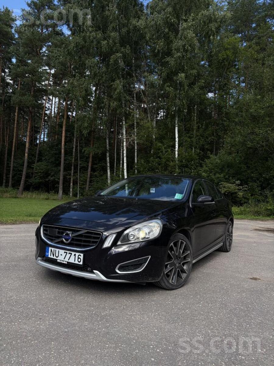 Melns Volvo S60 2010 Rīga, ar dzinēja tilpumu 2.40 L un nobraukumu 286 tūkst. km par 6300 €, foto 1 vietnē AUTOMOTO.COM.LV