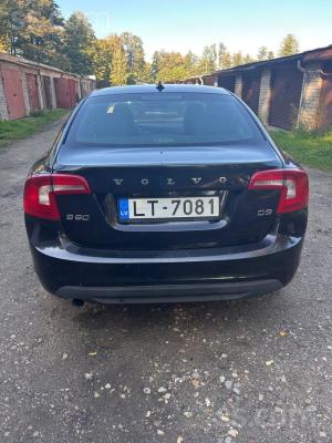 Melns Volvo S60 2010 Jelgava, ar dzinēja tilpumu 2.00 L un nobraukumu 260 tūkst. km par 4890 €, foto 6 vietnē AUTOMOTO.COM.LV