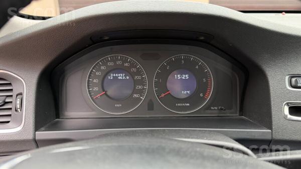 Вольво С60 2010 в Гулбене на AUTOMOTO.COM.LV Черный Вольво С60 2010 в Гулбене, объемом двигателя 2.00 л и пробегом 341 тыс. км за 4700 €, фото 8 на AUTOMOTO.COM.LV