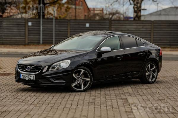 Black Volvo S60 2011 in Jelgava, with an engine capacity of 1.60 L and mileage of 0 thousand km for 6990 €, photo 1 on AUTOMOTO.COM.LV