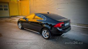 Black Volvo S60 2011 in Tallinn, with an engine capacity of 2.00 L and mileage of 200 thousand km for 5900 €, photo 3 on AUTOMOTO.COM.LV