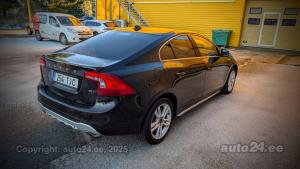 Black Volvo S60 2011 in Tallinn, with an engine capacity of 2.00 L and mileage of 200 thousand km for 5900 €, photo 5 on AUTOMOTO.COM.LV