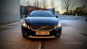 Black Volvo S60 2011 in Tallinn, with an engine capacity of 2.00 L and mileage of 200 thousand km for 5900 €, photo 7 on AUTOMOTO.COM.LV